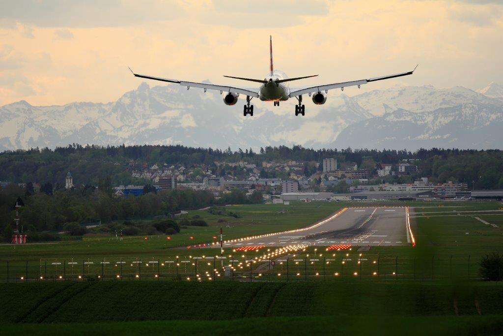 Live Pula Airport Arrivals (PUY)